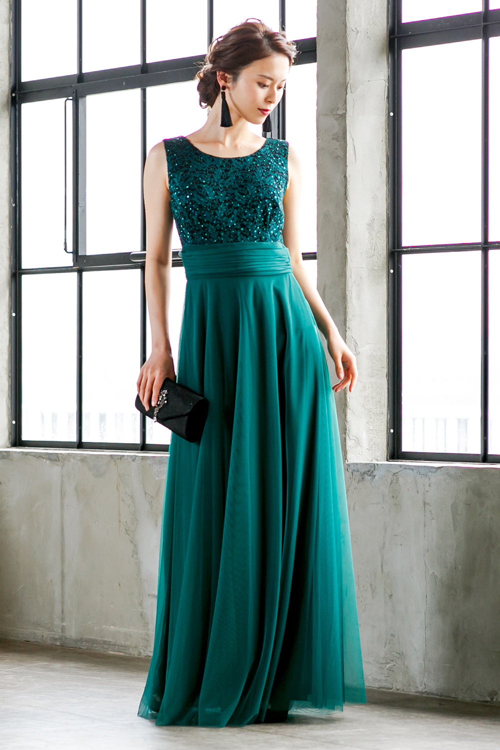 R's Gown | Prom Dress Shop in YOKOSUKA, JAPAN