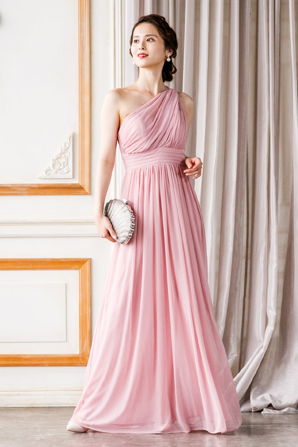 R's Gown | Prom Dress Shop in YOKOSUKA, JAPAN